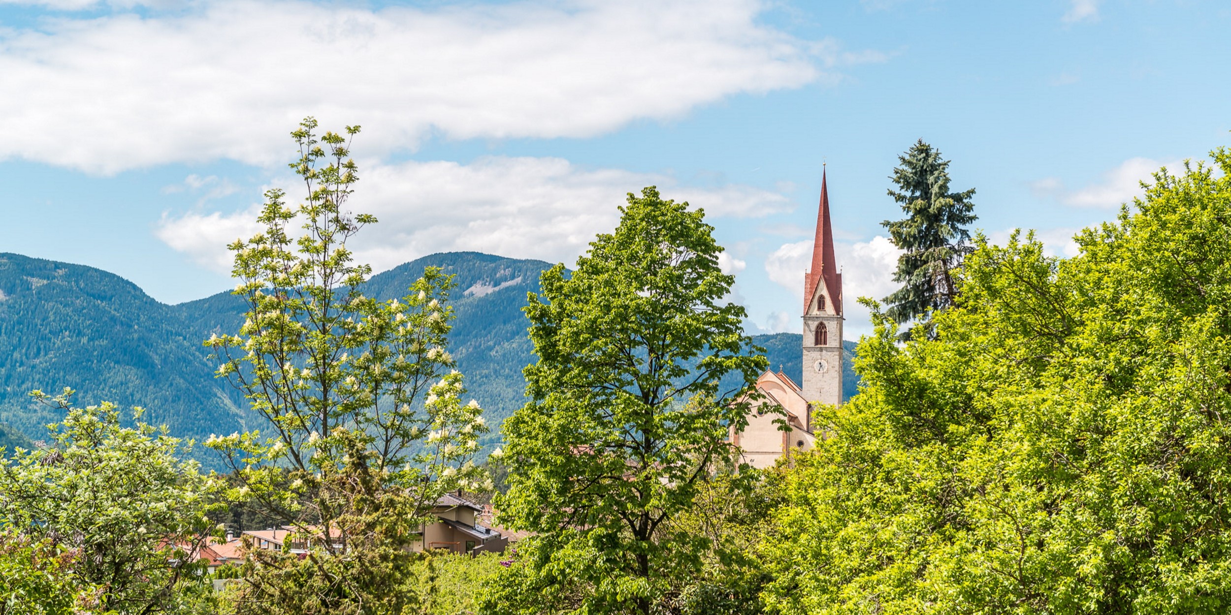Unterinn, Blühendes Apfelparadies - Ritten, das Sonnenplateau bei Bozen